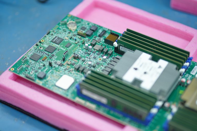 Digicom Electronics: Leading Contract Manufacturing in California